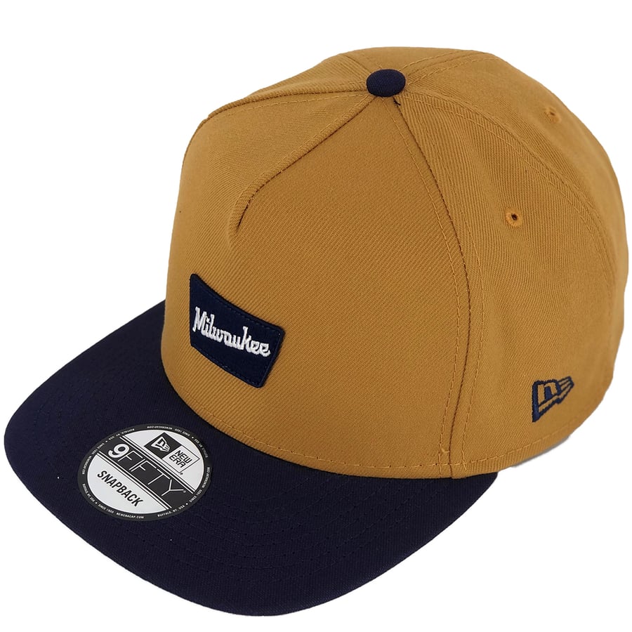 Men's Milwaukee Brewers New Era Gold Logo Patch 9FIFTY Adjustable Hat